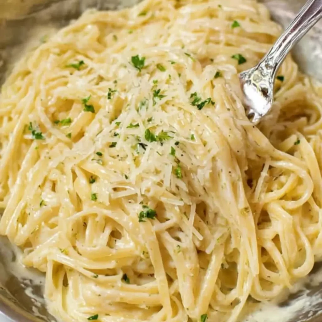 Garlic Parmesan Pasta – Quick and Easy Recipe - CookBakeShare