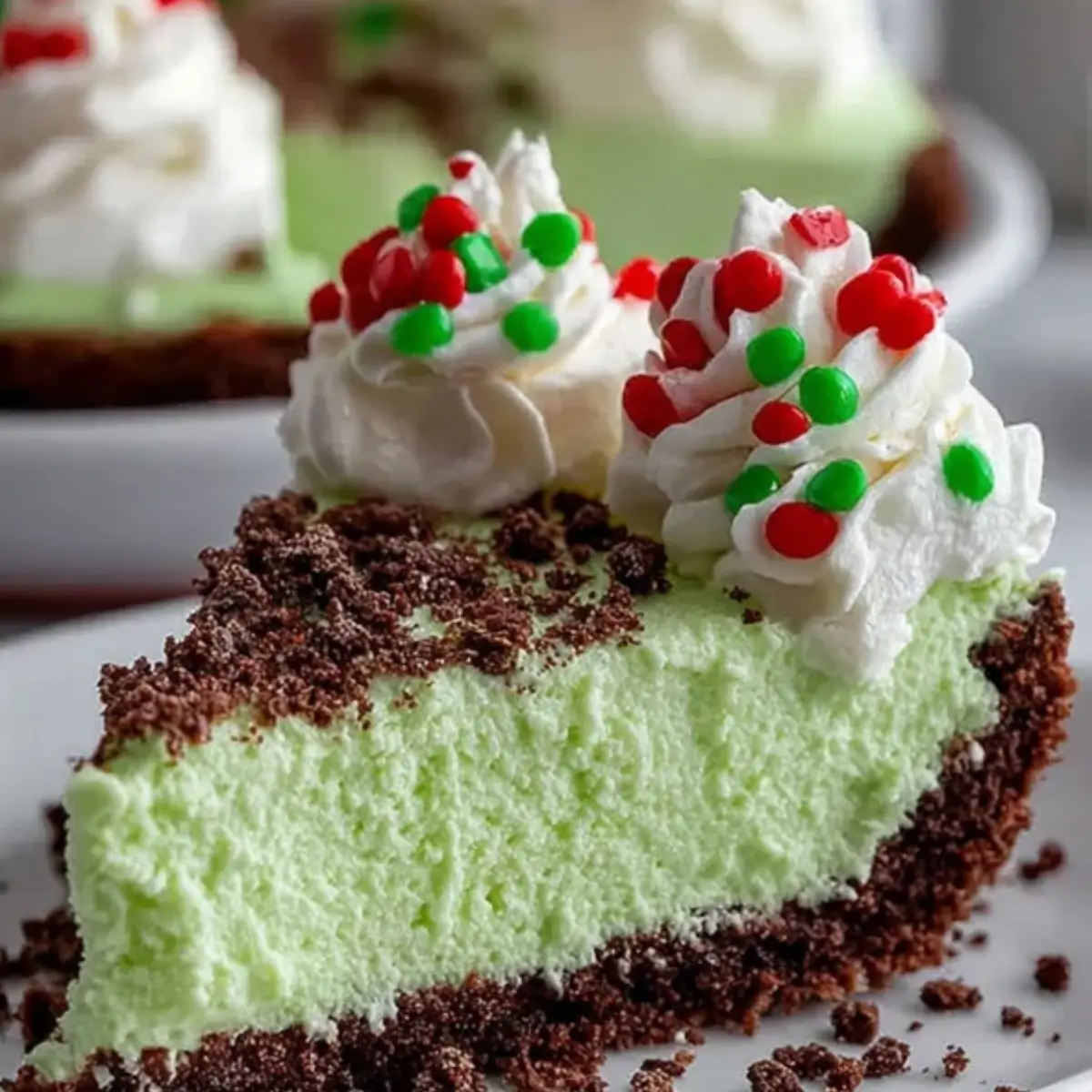 No-Bake Grinch Christmas Cheesecake – 5 Easy Steps - CookBakeShare